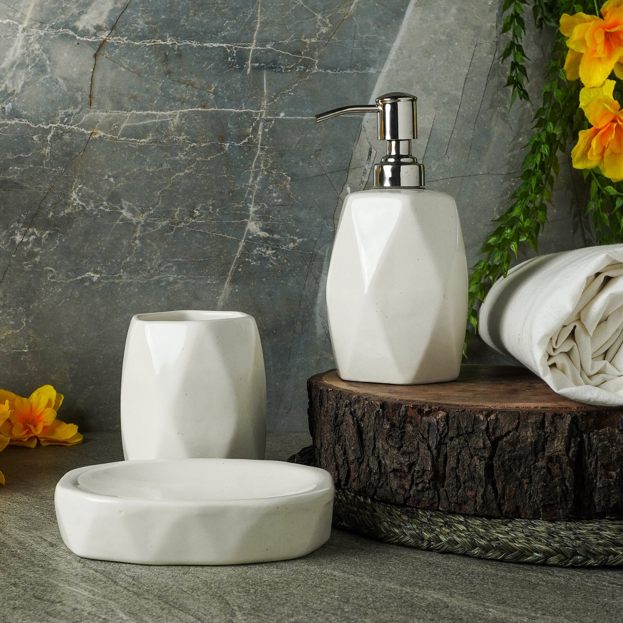 Ceramic Geometric Bath Accessory – The Decor Mart